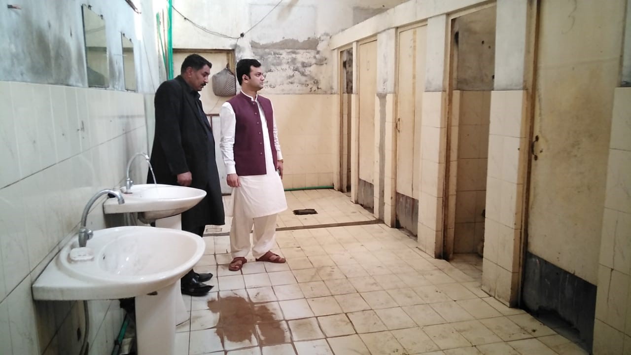 Ahmad Raza Conducts Supervisory Visit at Badami Bagh General Bus Stand